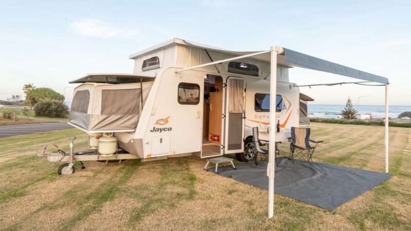 Simple guide to caravan awnings : Dream Days Caravan Hire